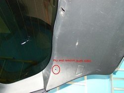 How to remove the rear hatch panel